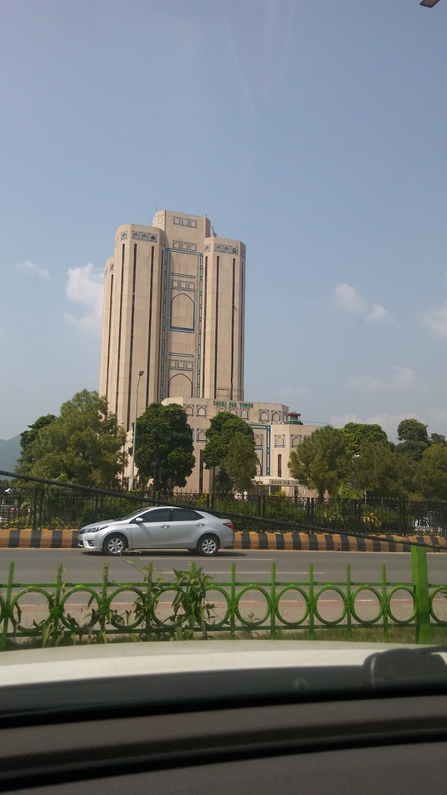 Saudi Pak Tower Building